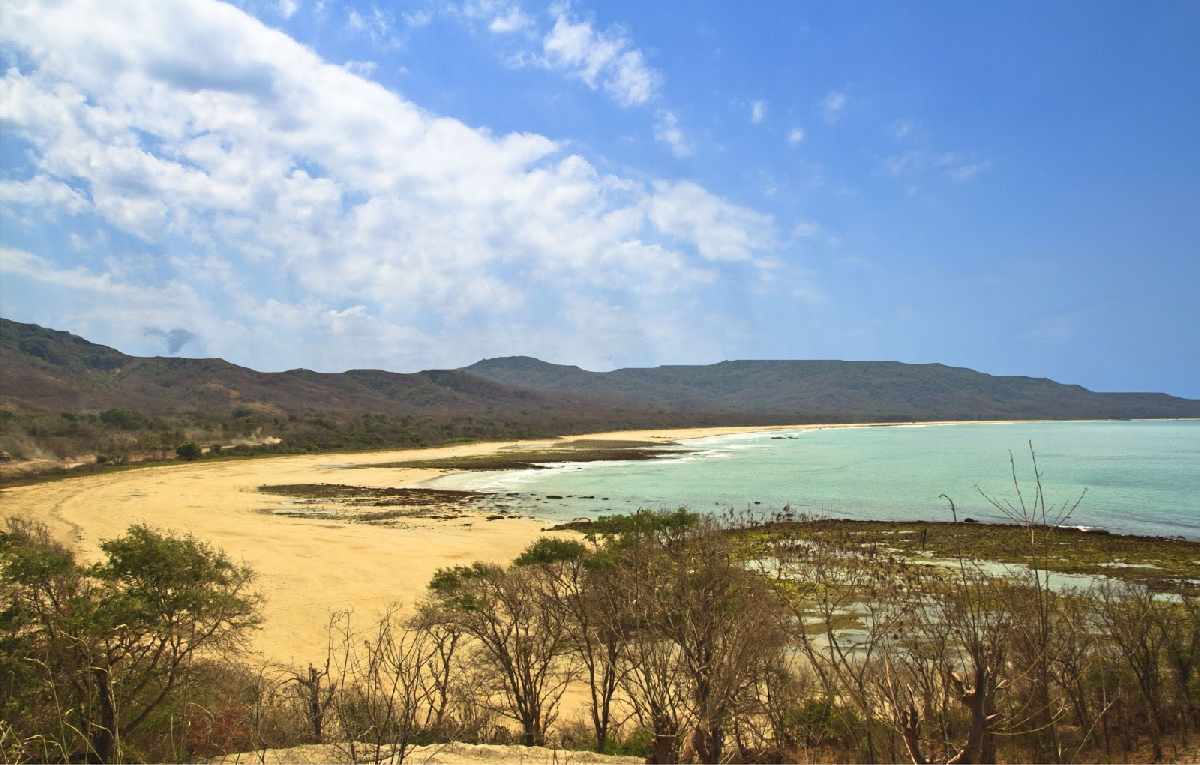Pantai Teres: Surga Eksotis di Pesisir Kupang - XPLORE
