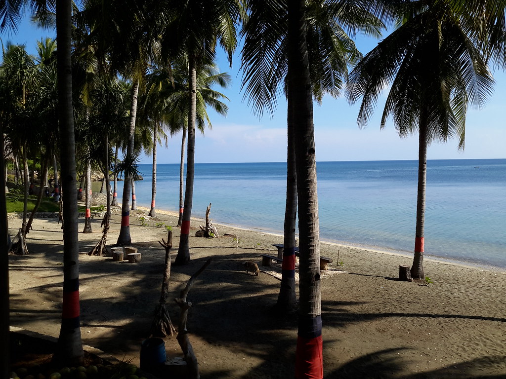 Pantai Sunari Permata Tersembunyi Untuk Dijelajahi - XPLORE